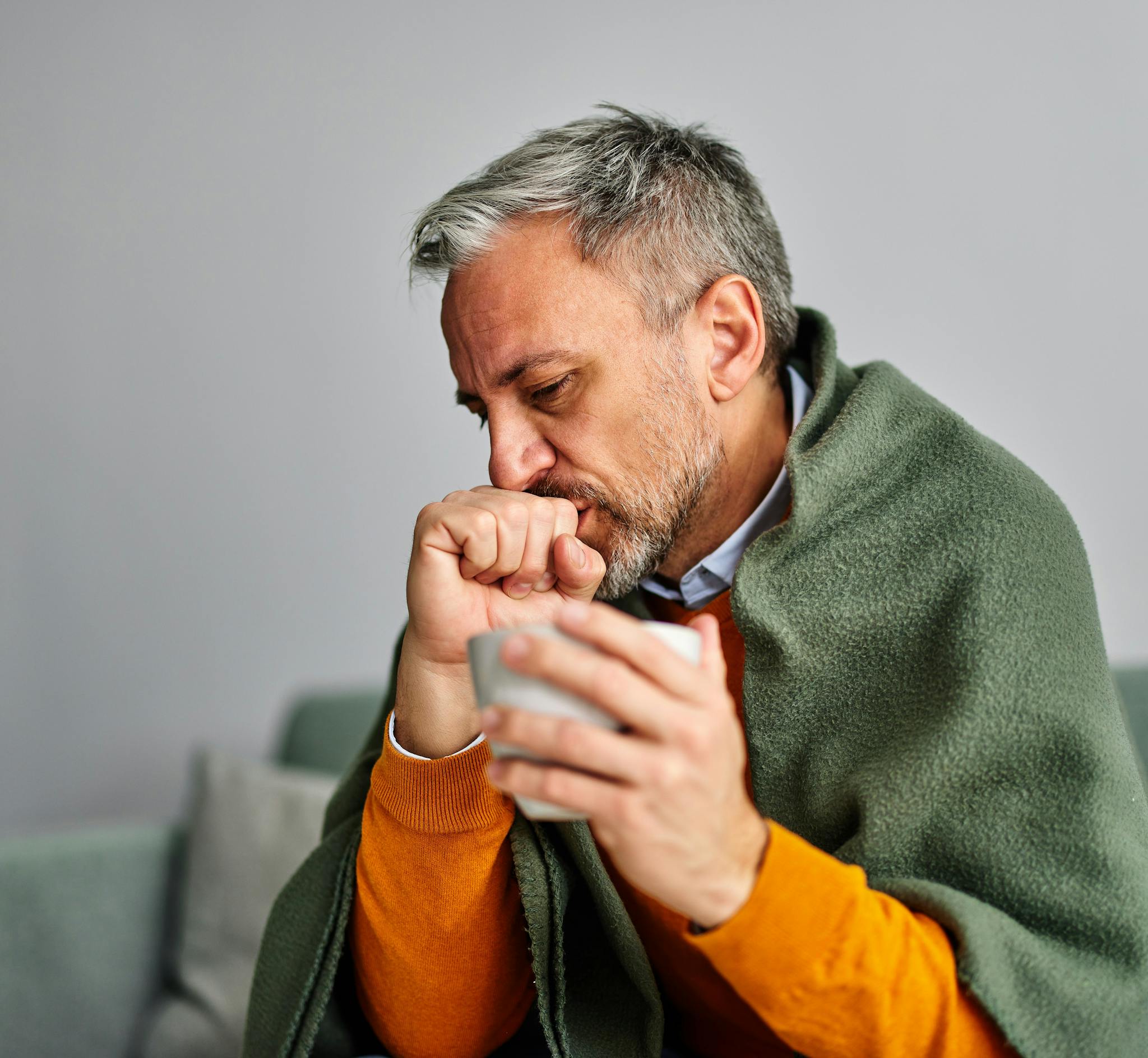 Comment soigner la toux naturellement ? | Les conseils ORL Boiron