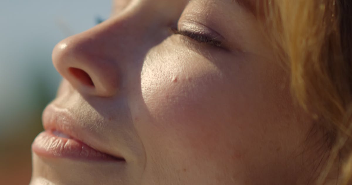 Comment se protéger des allergies au soleil ? | Boiron