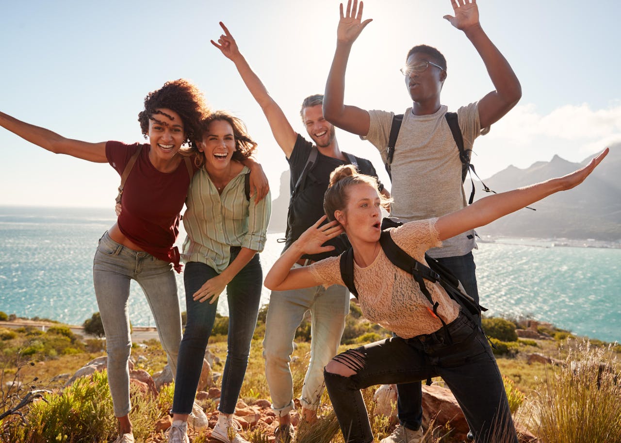 10 Tips For Traveling With A Large Group