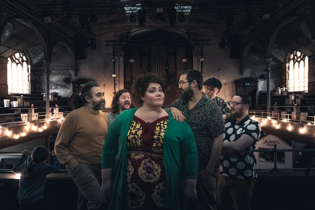 Rioghnach Connelly and Honeyfeet | Brighter Sound