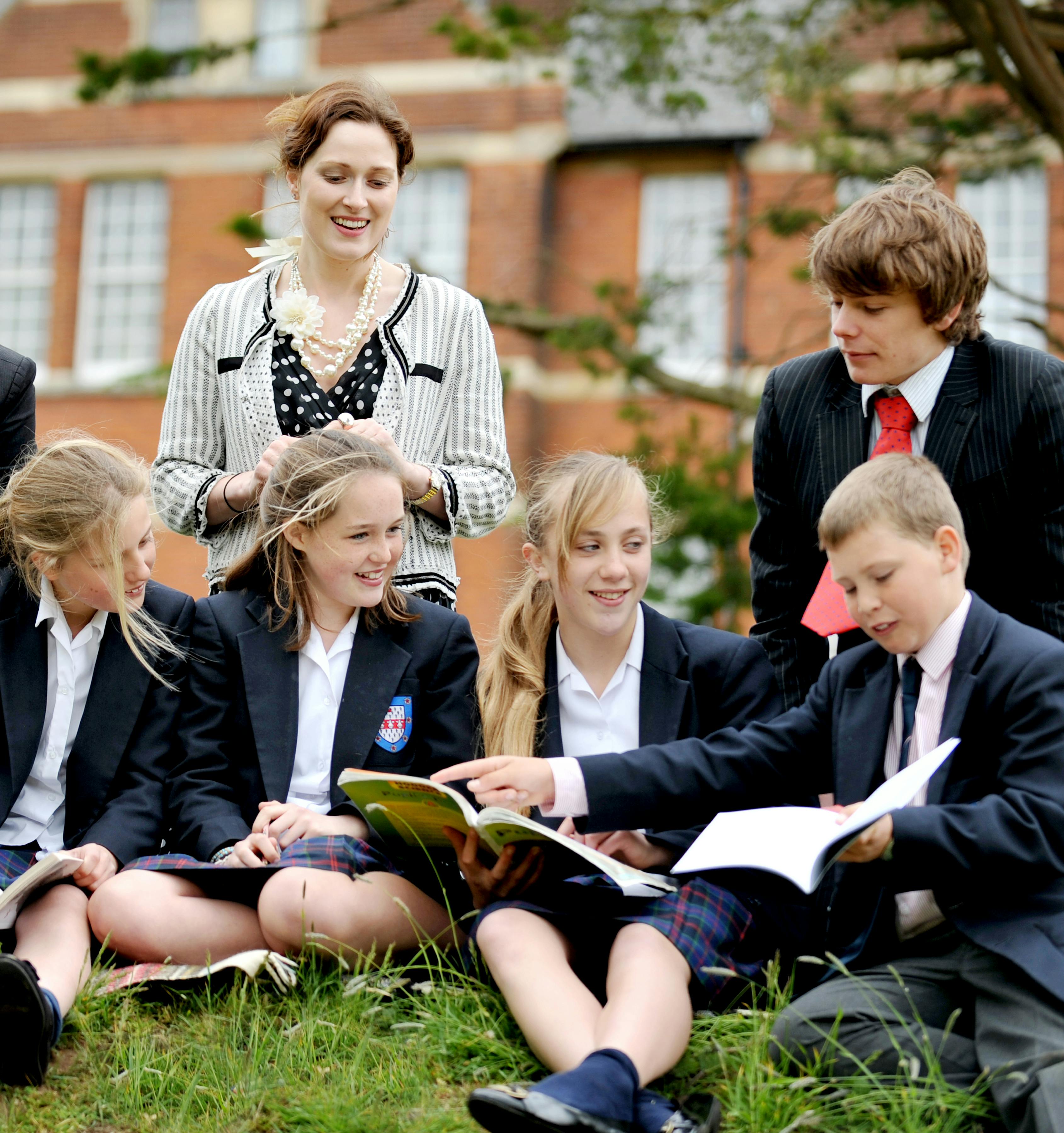 Woodbridge School UK Guardianship & Admissions | Bright World Guardianships