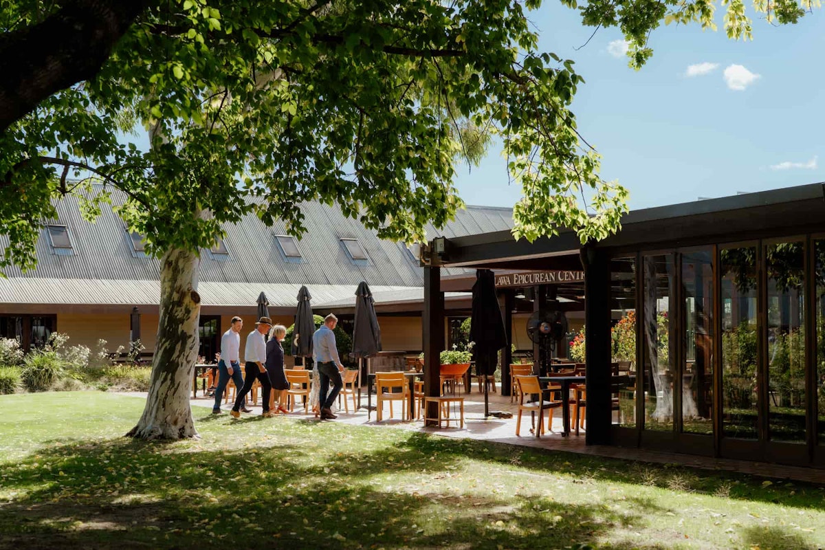 Winery Tours, Tastings & Experiences - Brown Brothers | Brown Brothers