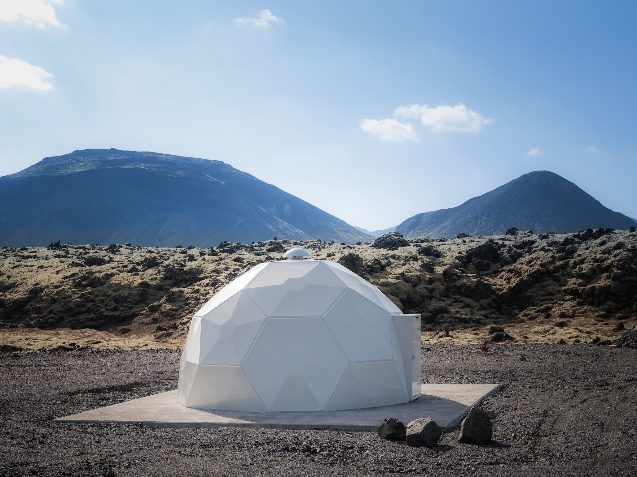 Carbfix tests using seawater to mineralize CO2 at Helguvík, Iceland ...