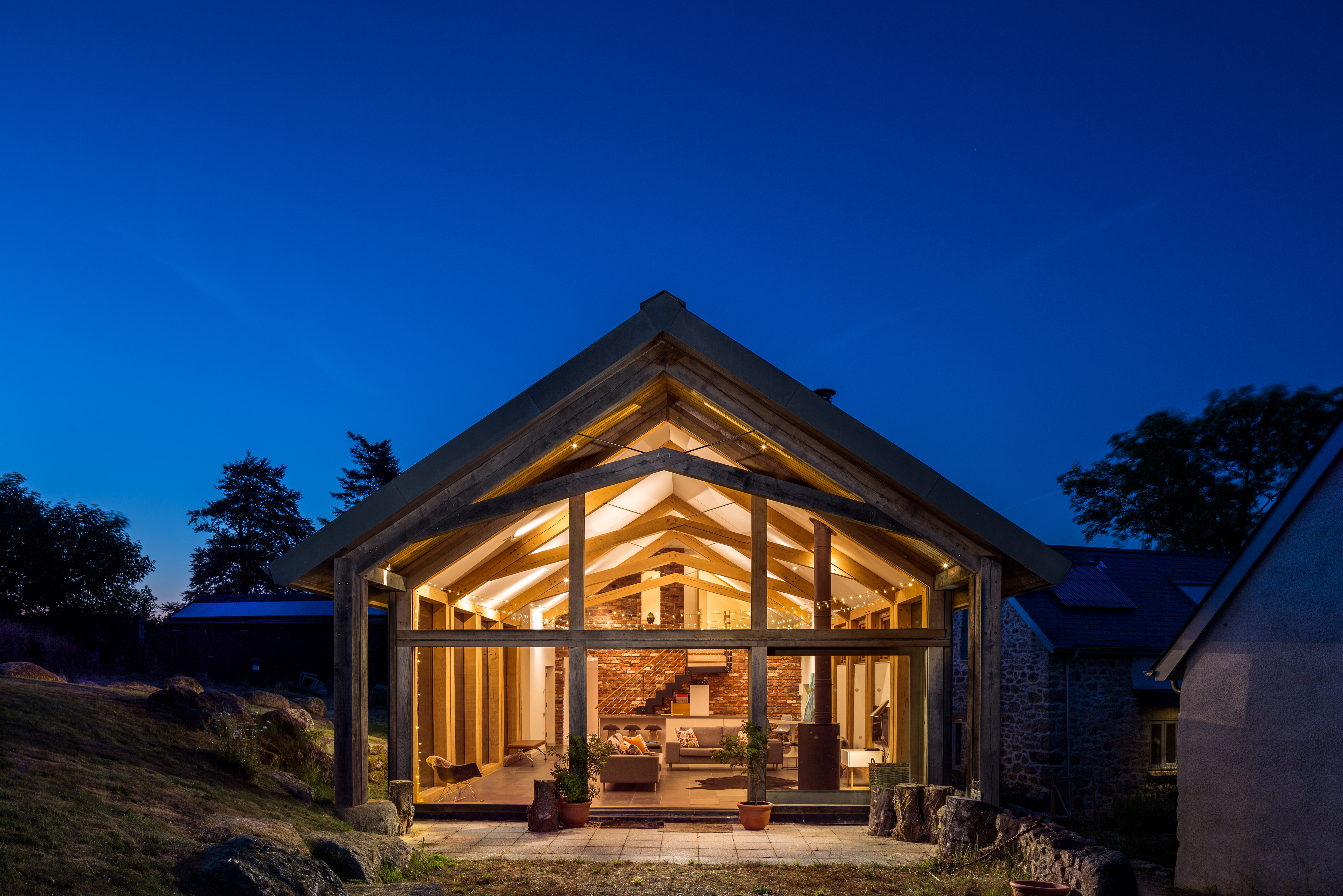 Oak Framed House - Winner of the Best Oak Frame 2014 Award – Carpenter Oak