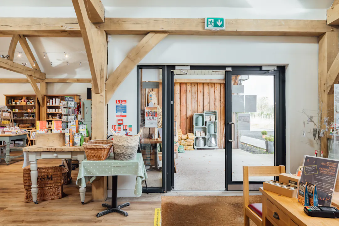 The Heron Farm Shop and Cafe – Carpenter Oak