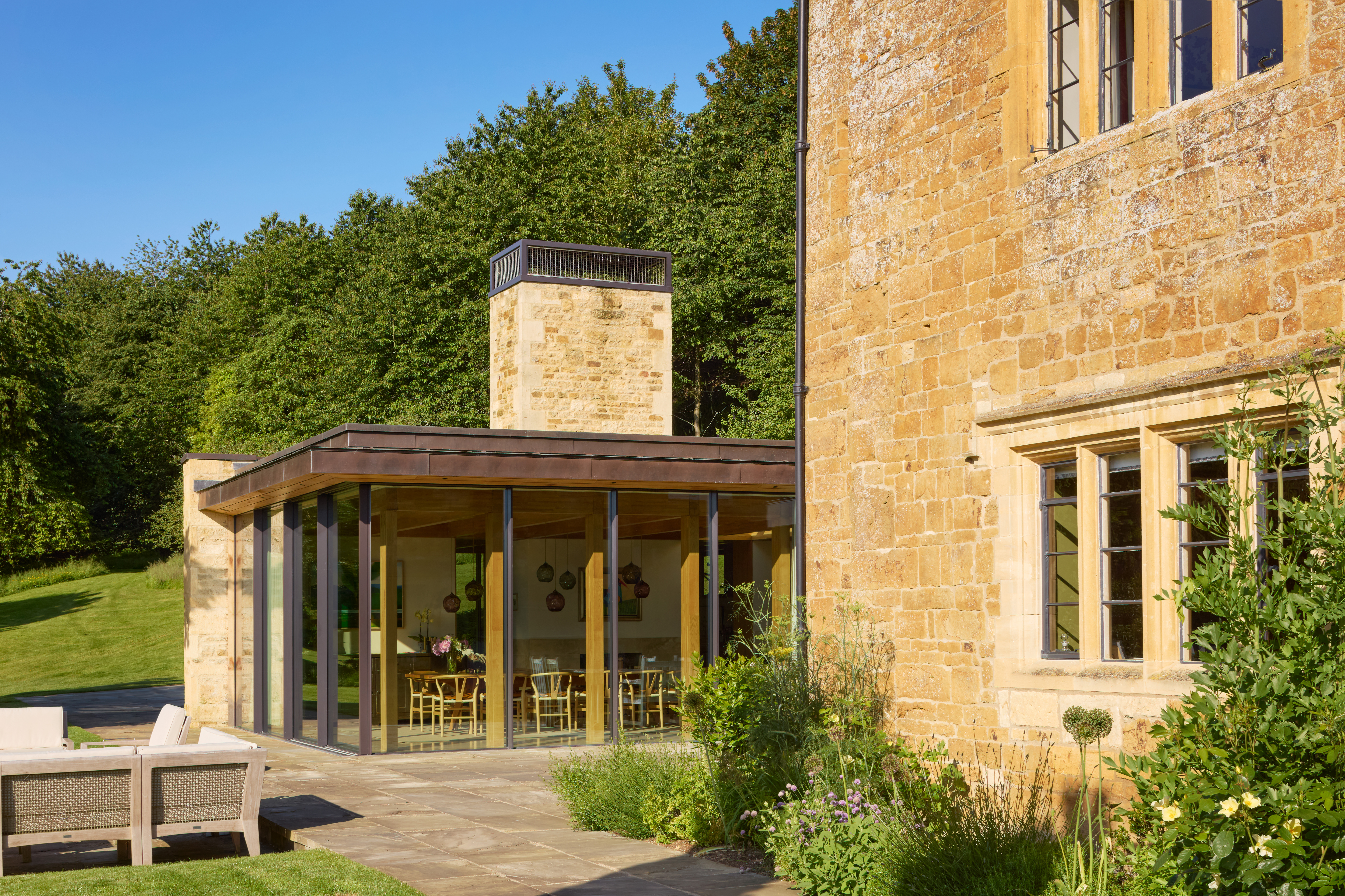 Manor House Glulam Extension – Carpenter Oak