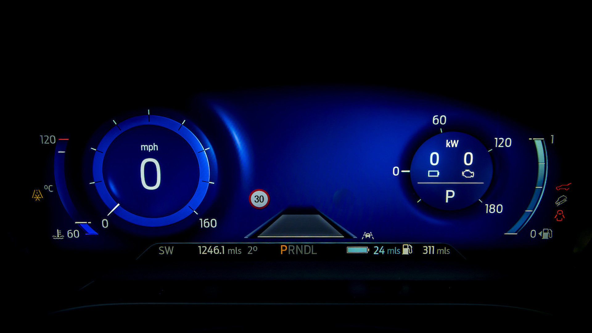 Ford Kuga Review 2025 | Interior, Boot Space & Price | Carwow