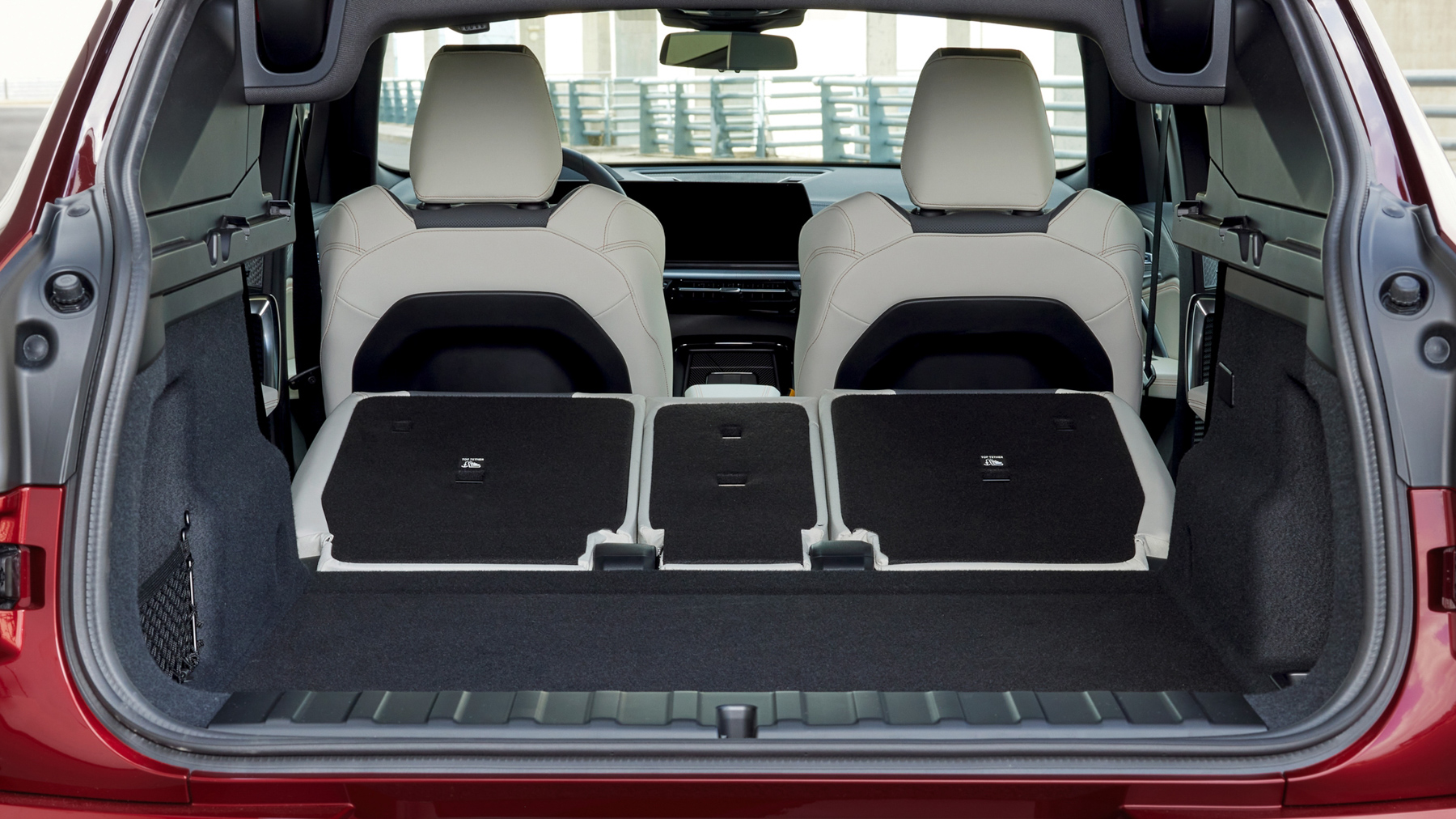 BMW iX2 | Interior y maletero | Carwow