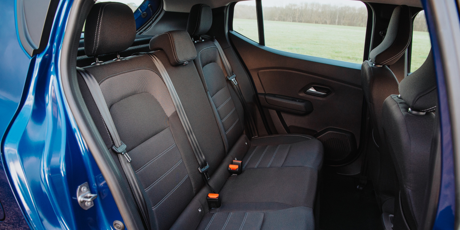 Dacia Sandero Review 2023 | Performance & Pricing | carwow