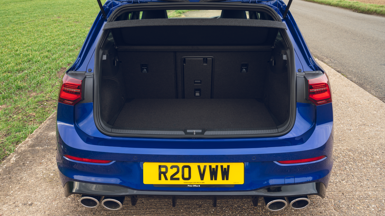 VW Golf R Review 2024 | Price, Interior & Performance | Carwow