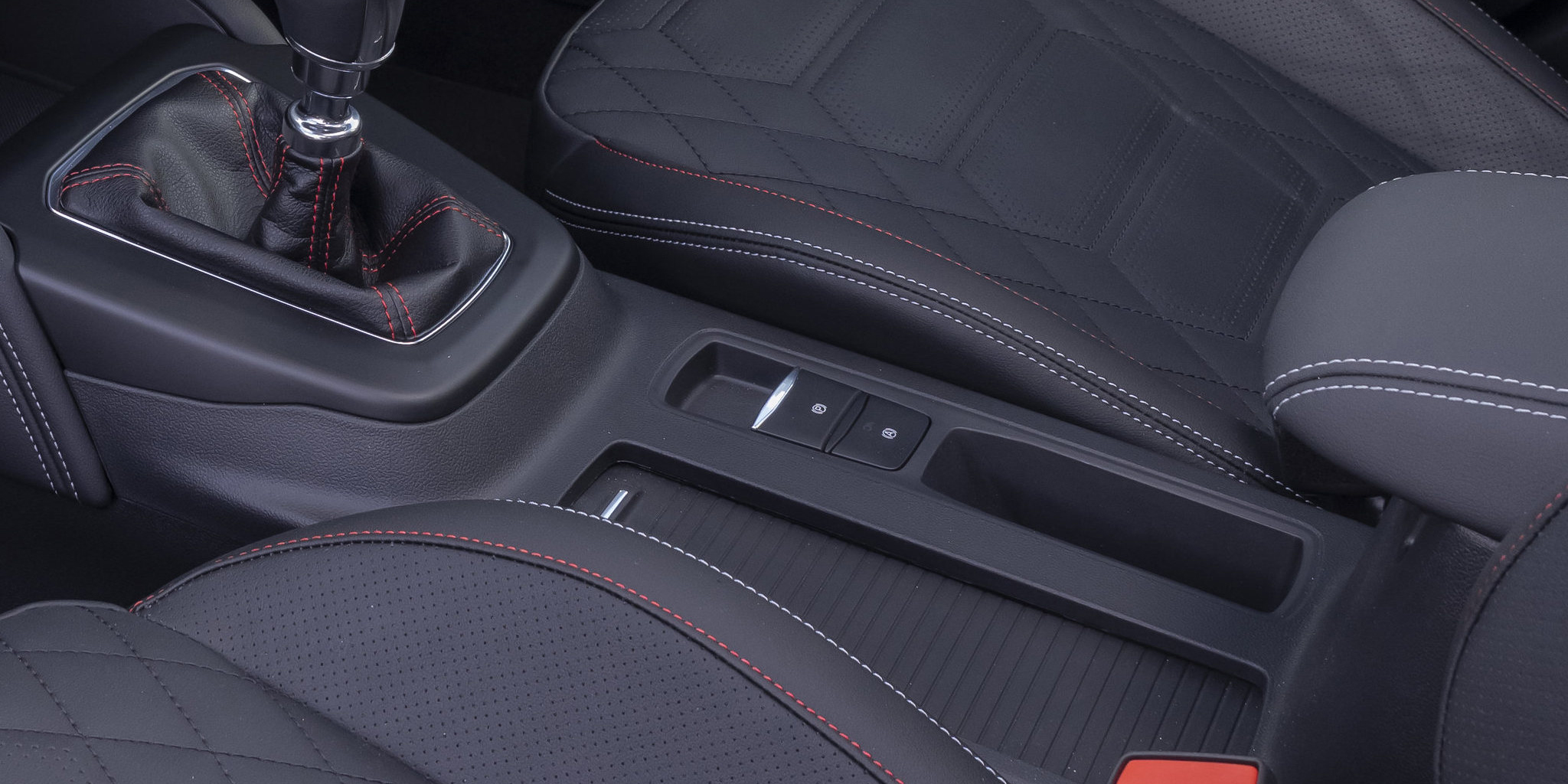 Ford Focus Review 2026 | Boot Space, Price & Performance | Carwow