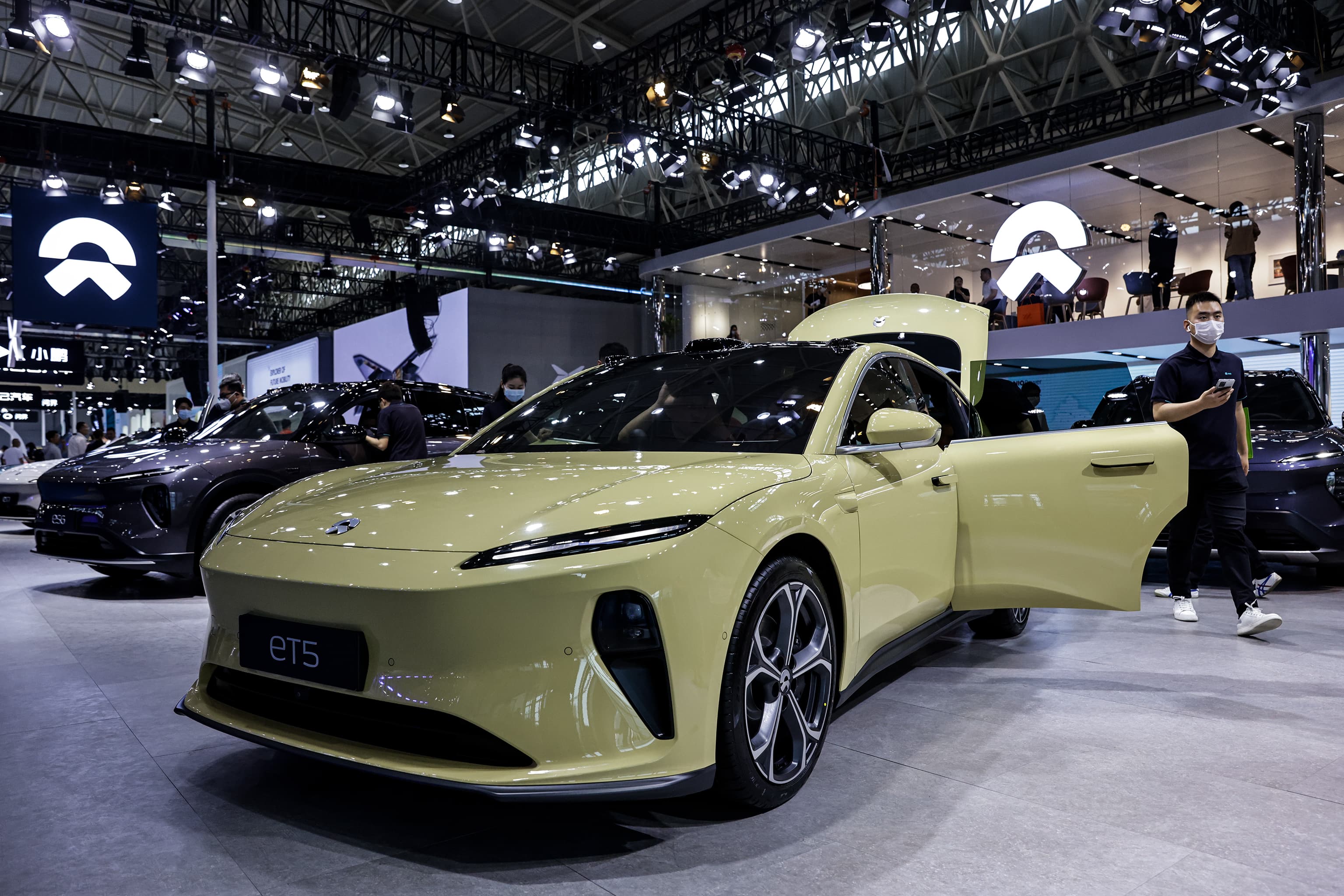 Chinese OEMs set sights on increasing share of UK’s new car market | Carwow
