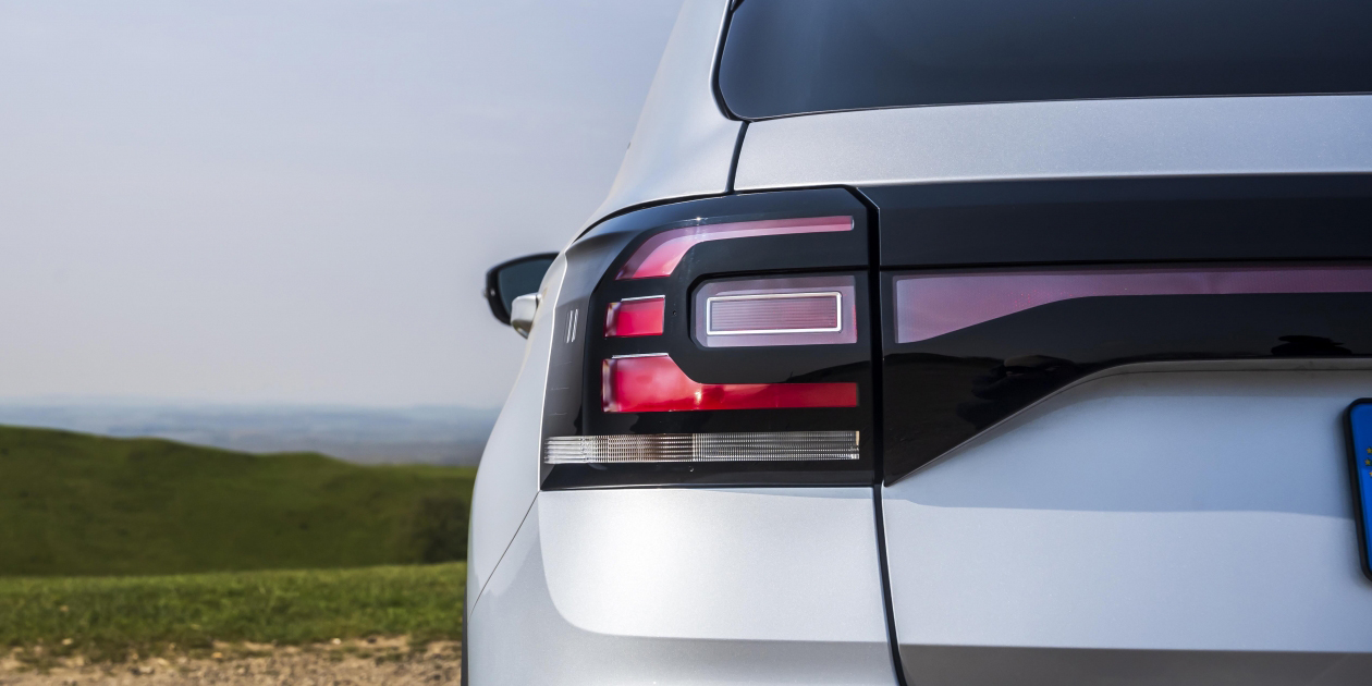 Volkswagen T-Cross Review 2023 | Performance & Pricing | carwow