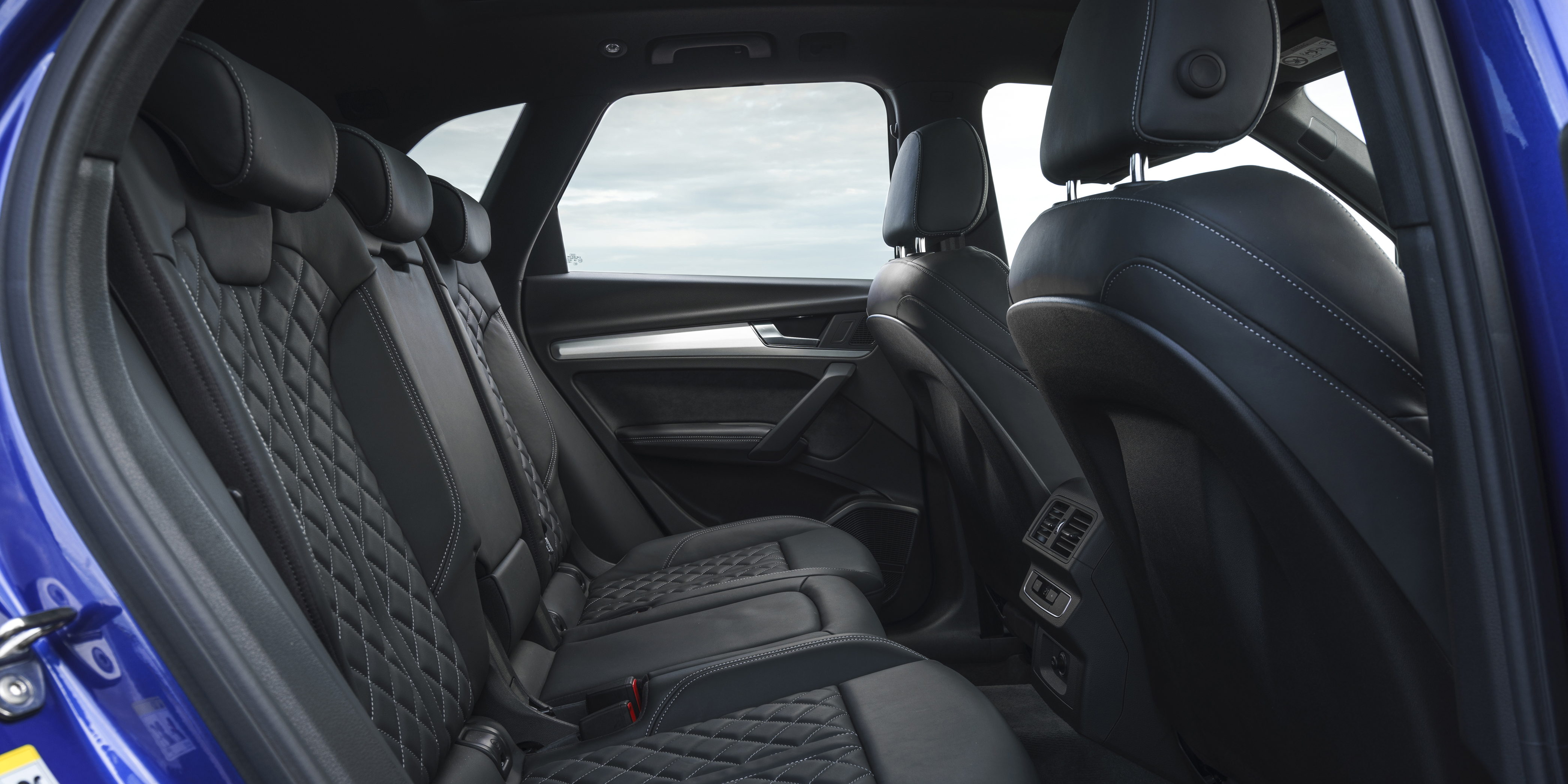 Audi SQ5 Review 2024 | Performance & Pricing | Carwow