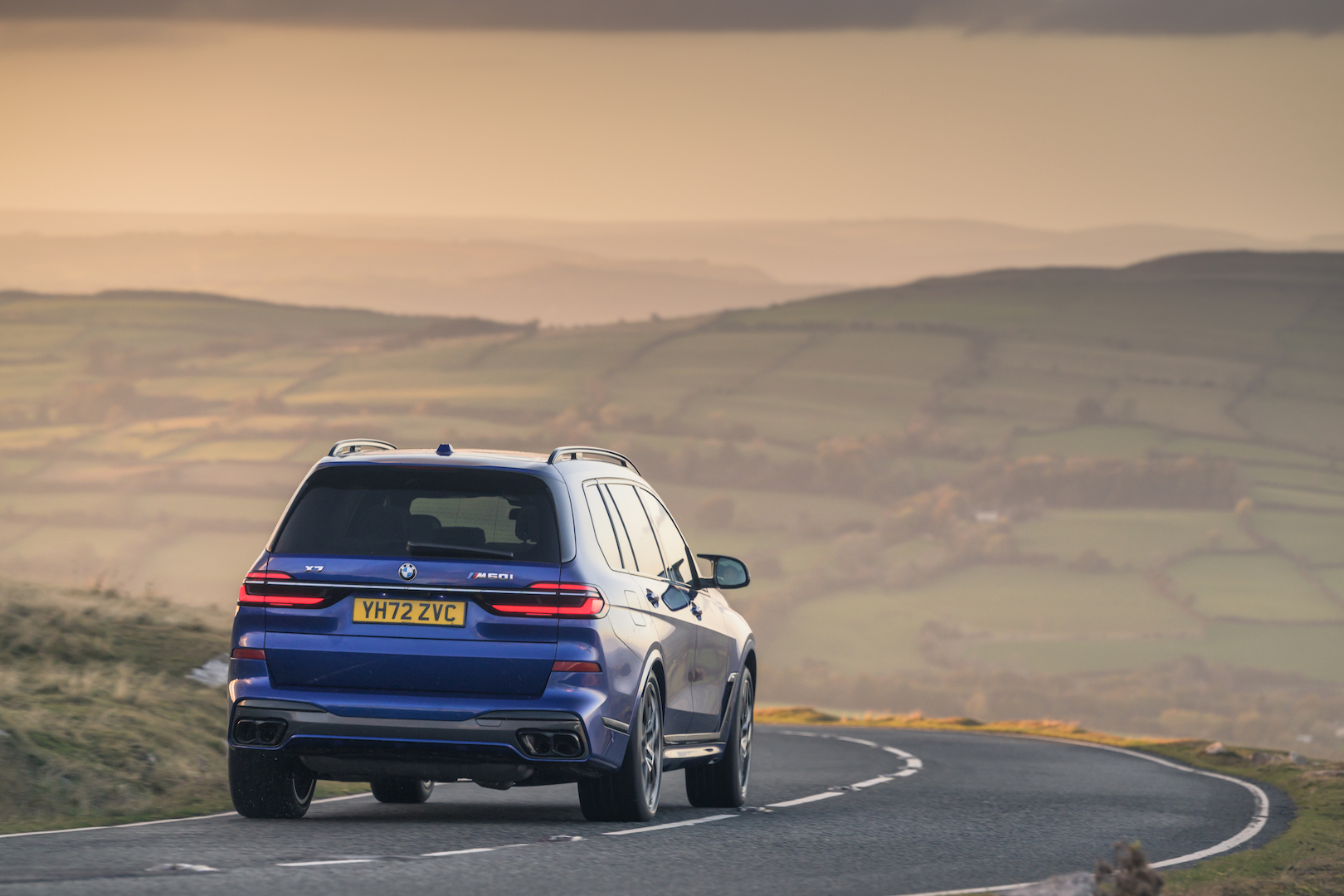 BMW X7 M60i Review 2026 | Performance & Pricing | Carwow