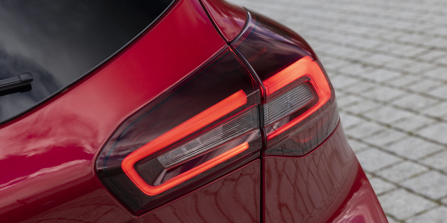 Ford Focus Review 2024 | Performance & Pricing | Carwow