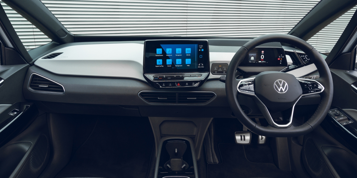 Volkswagen ID.3 Review 2022 | Performance & Pricing | carwow