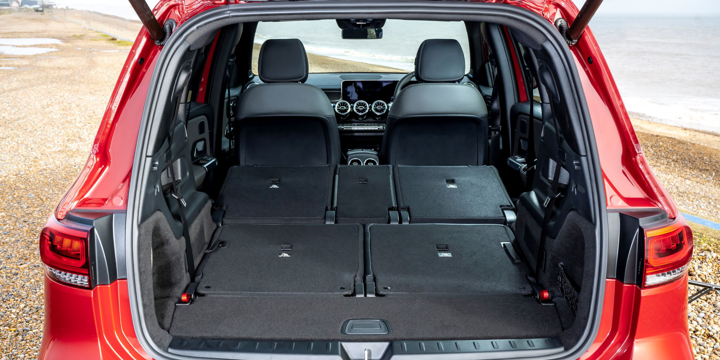 Mercedes GLB Review 2023 | Performance & Pricing | carwow