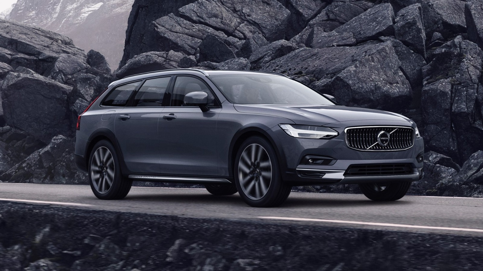 Precio Volvo V90 Cross Country 2025 | Prueba y opiniones | Carwow