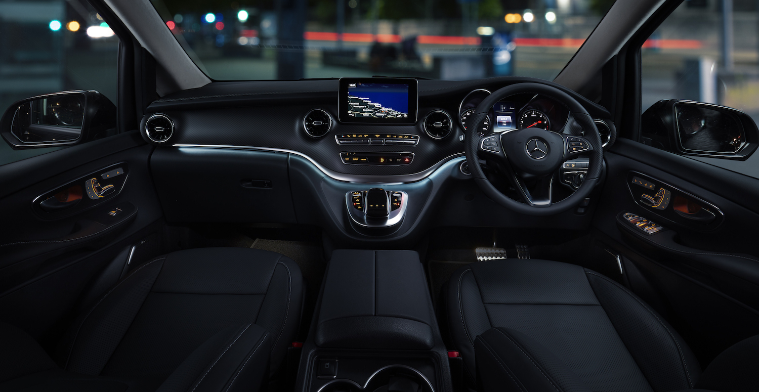 Mercedes-Benz V-Class Review 2024 | Performance & Pricing | Carwow