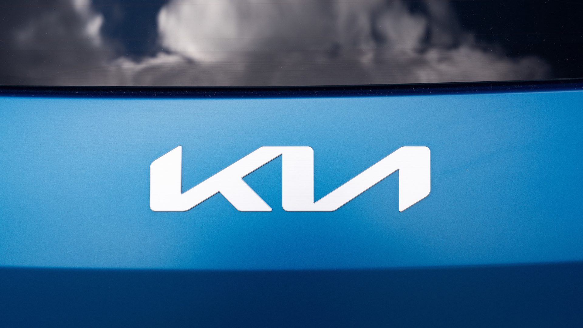 Kia EV9 Review 2023 | Performance & Pricing | carwow