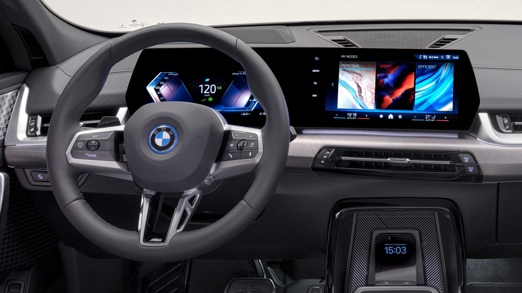 BMW iX2 | Interior y maletero | Carwow