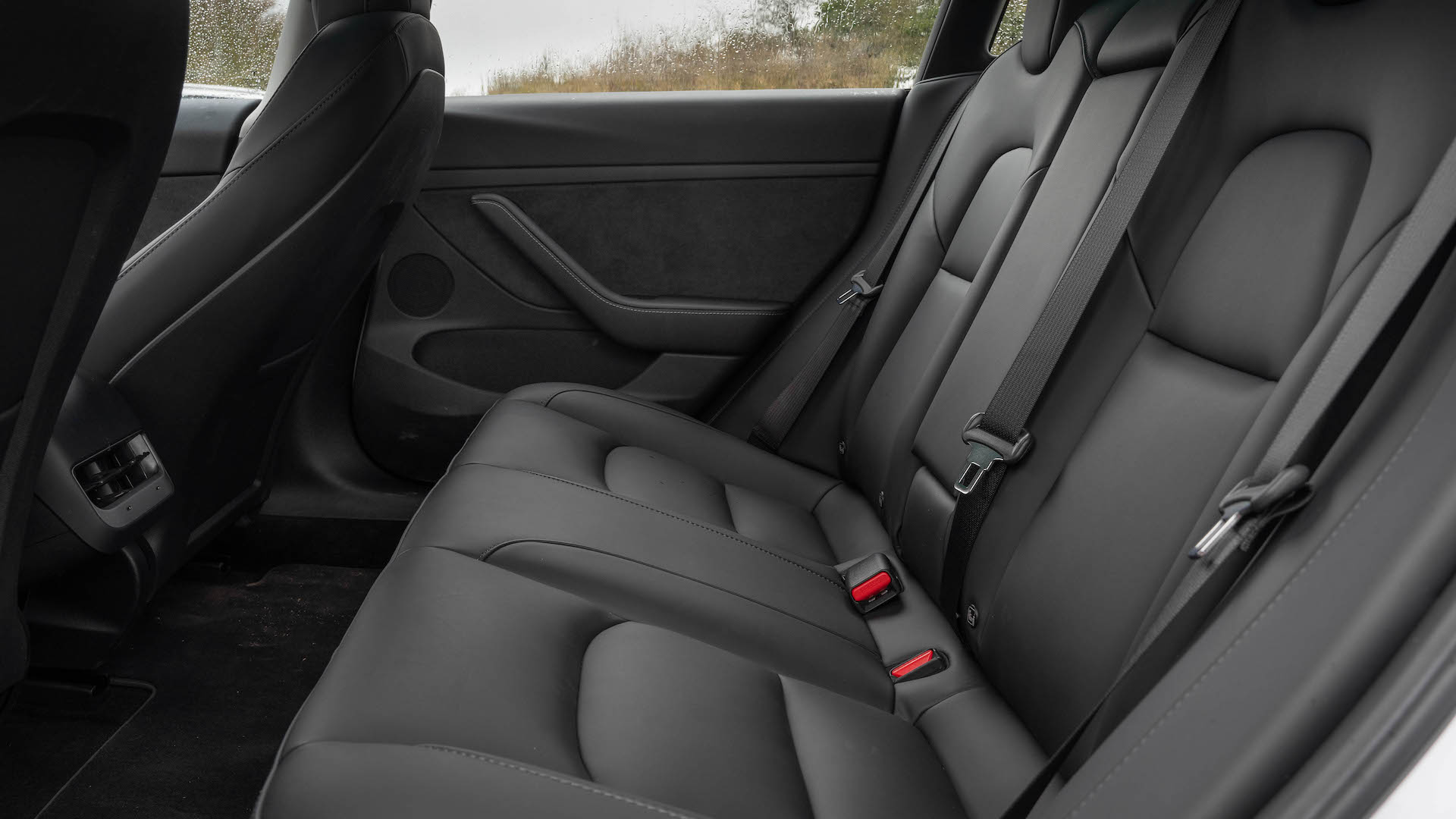 Tesla Model 3 Review 2023 | Price, Interior & Range | carwow