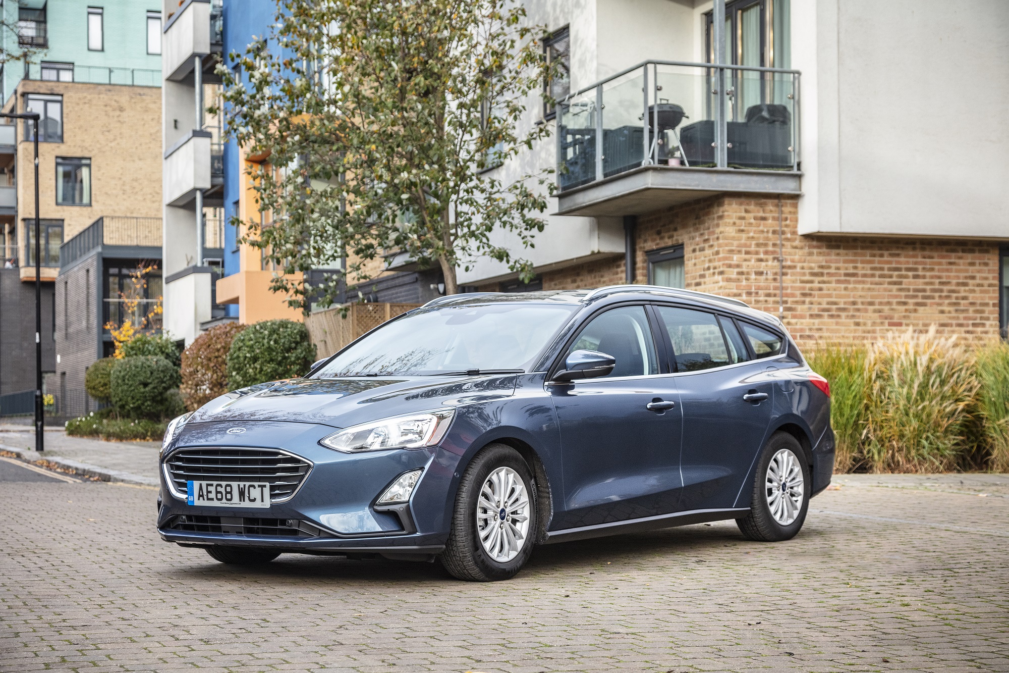 Ford Focus Estate Review 2024 | Performance & Pricing | Carwow