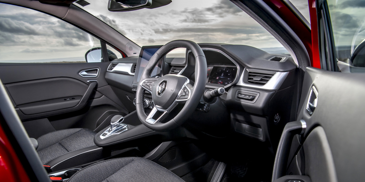 Renault Captur Review 2023 | Performance & Pricing | carwow