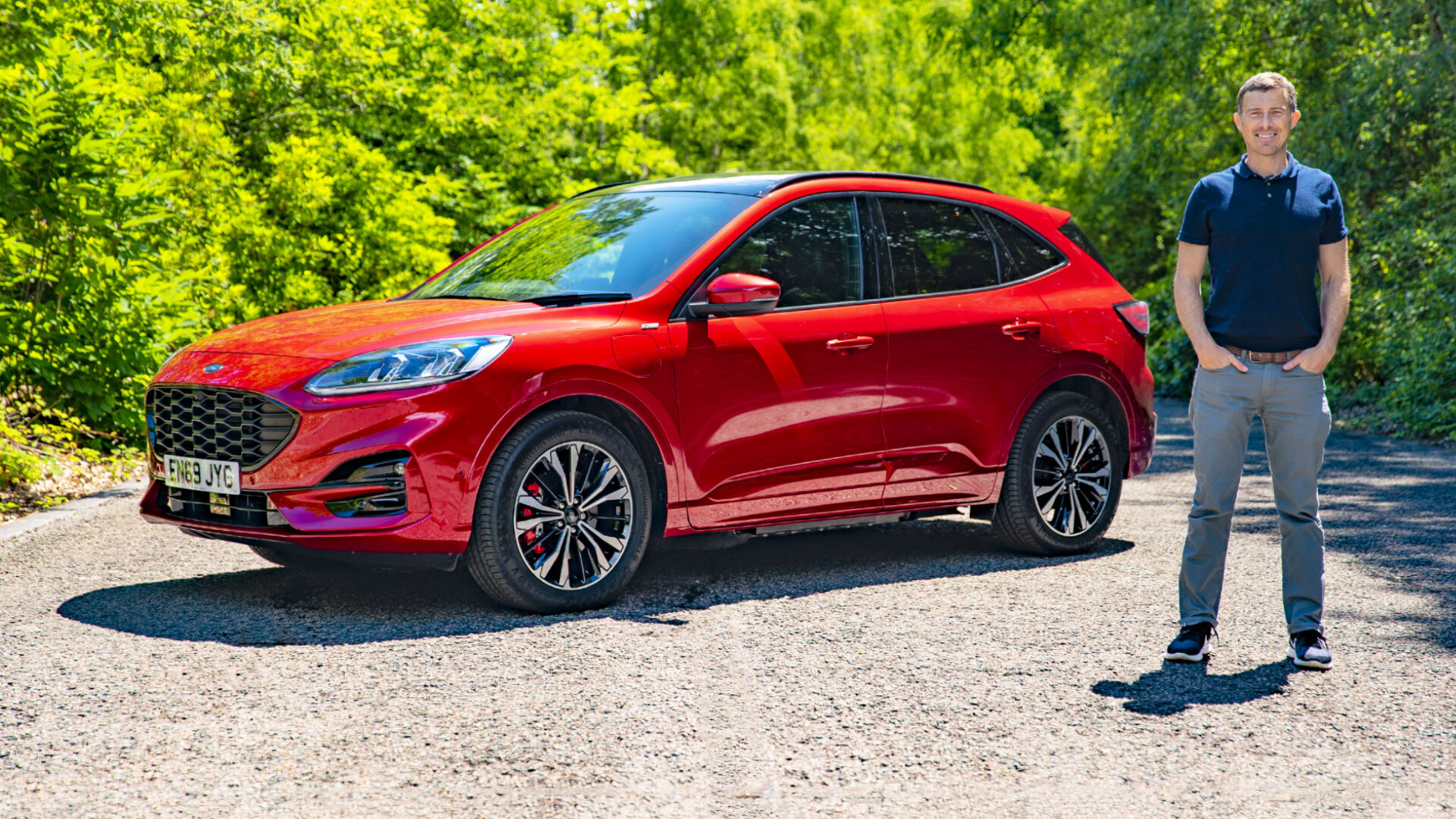 Ford Kuga Plug-in Hybrid Review & Price 2025 | Carwow