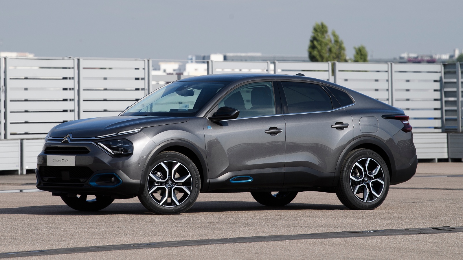 Prueba Citroën C4X 2025 | Precio y Opinión | Carwow