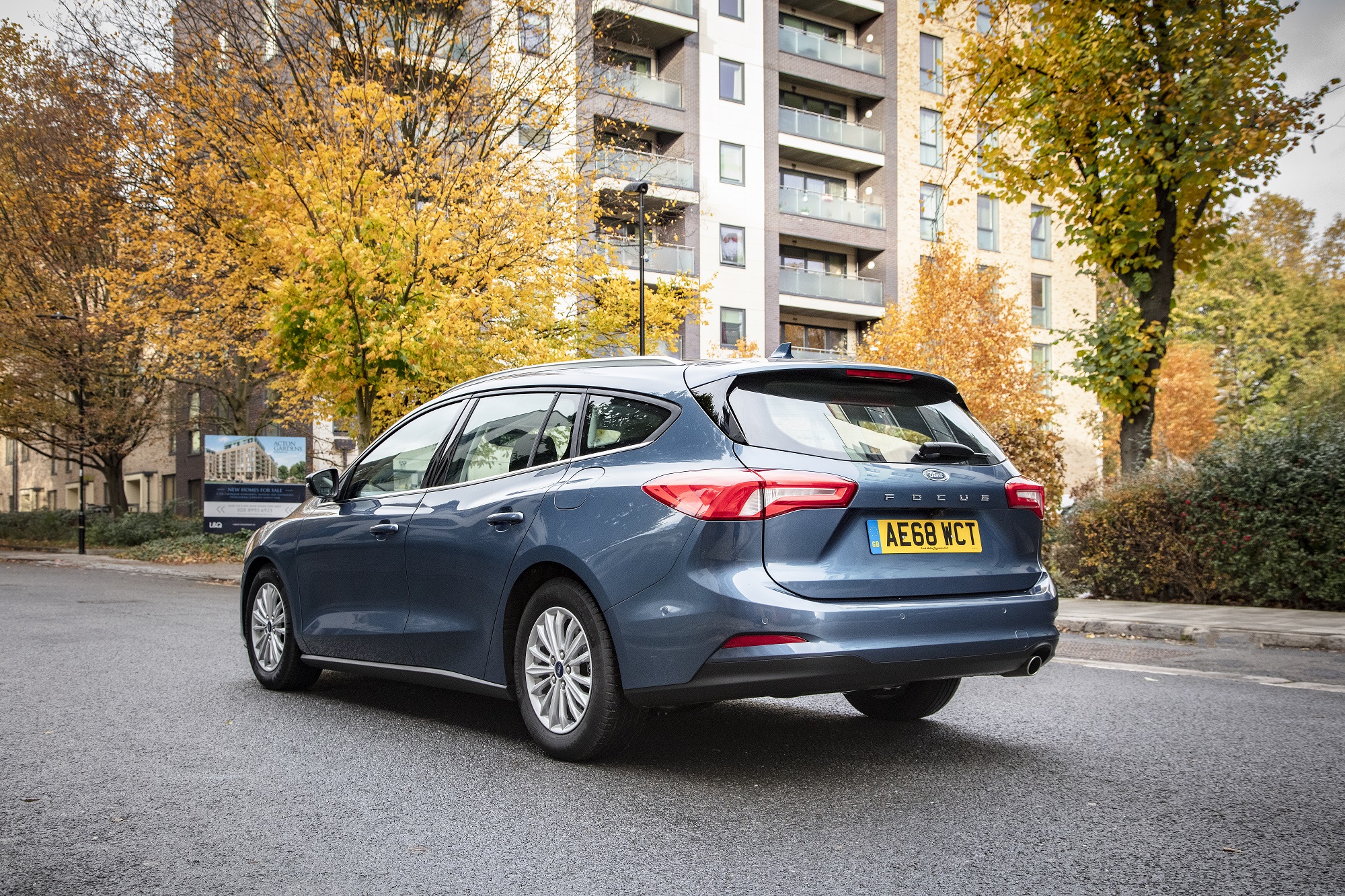 Ford Focus Estate Review 2024 | Performance & Pricing | Carwow