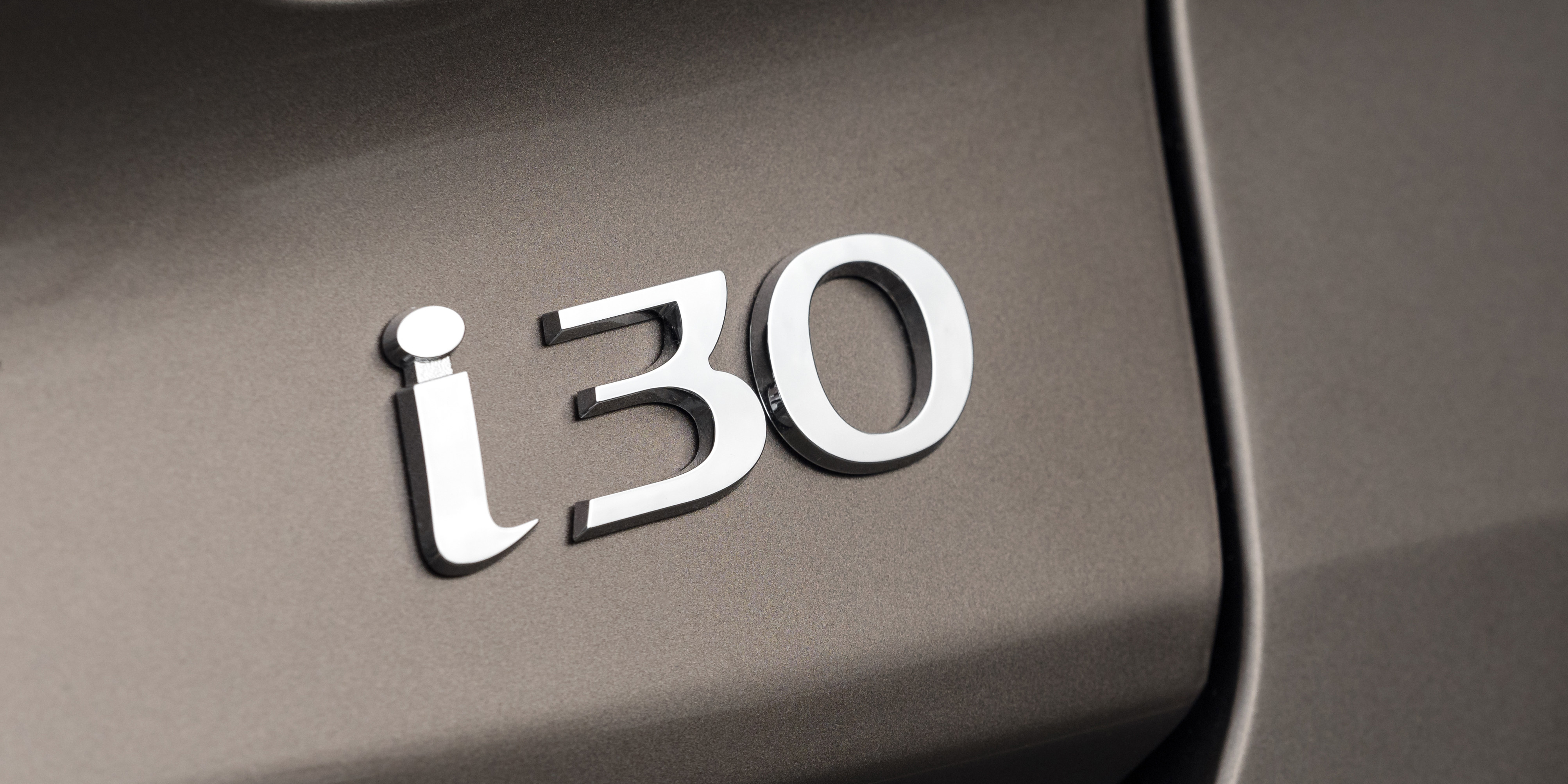 Hyundai i30 Review 2024 | Performance & Pricing | Carwow