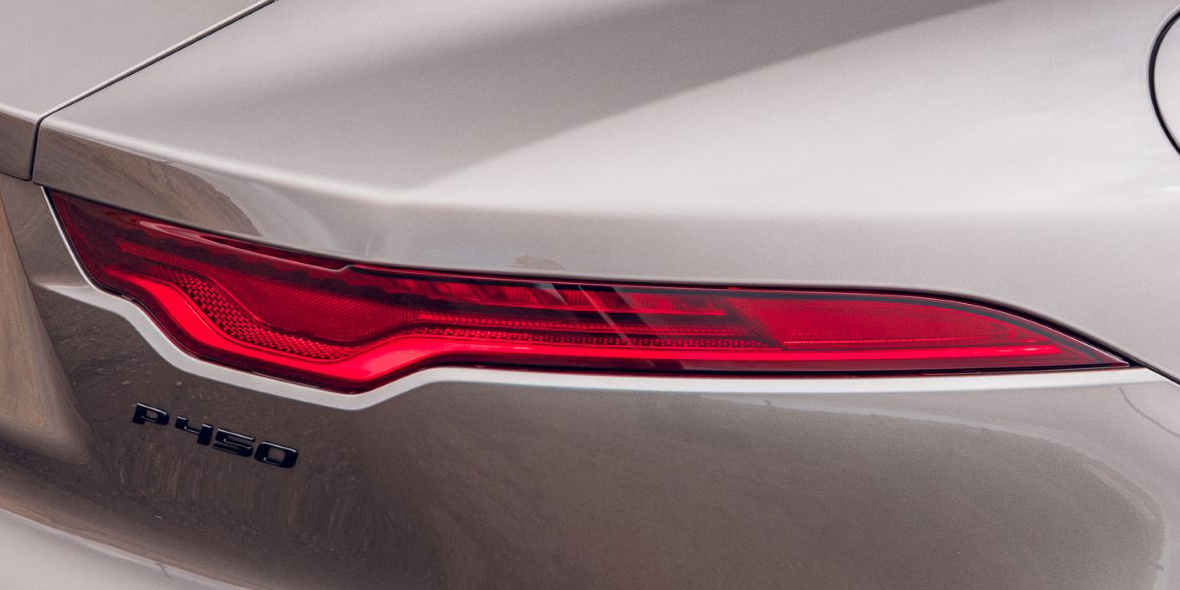 Jaguar F-Type Review 2023 | Performance & Pricing | carwow