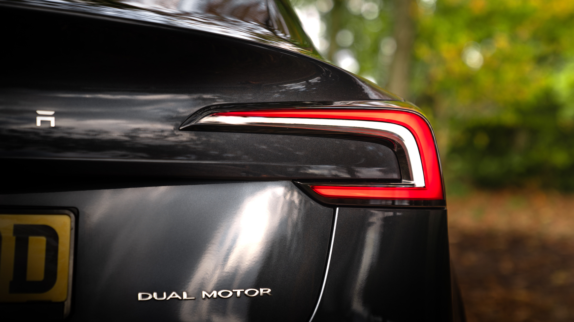 Tesla Model 3 Review 2025 | Price, Interior & Range | Carwow