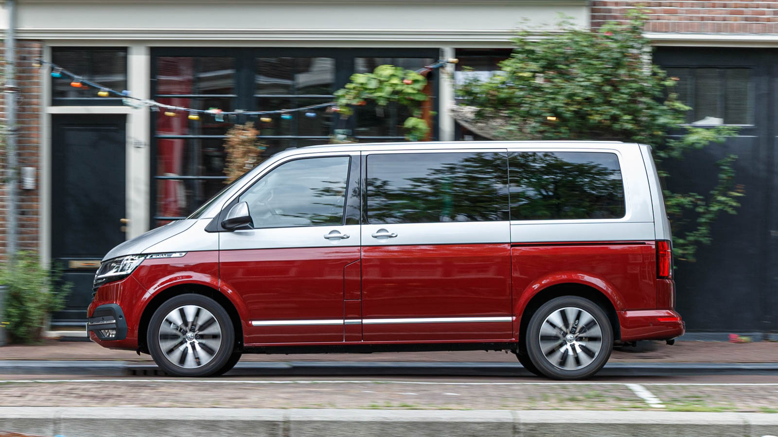 Prueba Volkswagen Multivan (2020) 2023 | Precio y Opinión | carwow