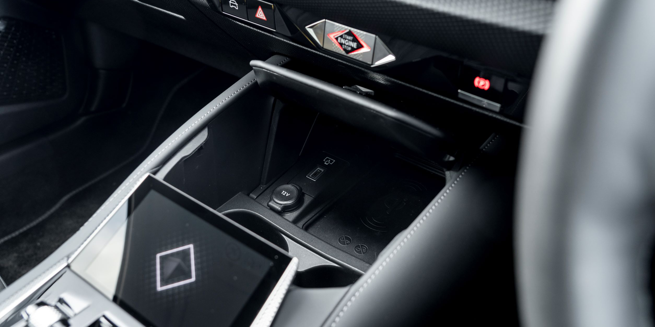 DS 4 Review 2025 | Price, Interior & Boot Space | Carwow