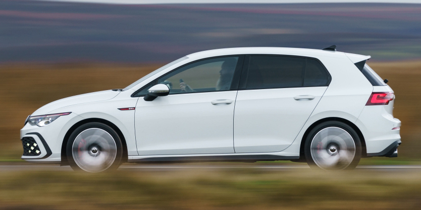 Volkswagen Golf GTI Review 2024 | Performance & Pricing | Carwow