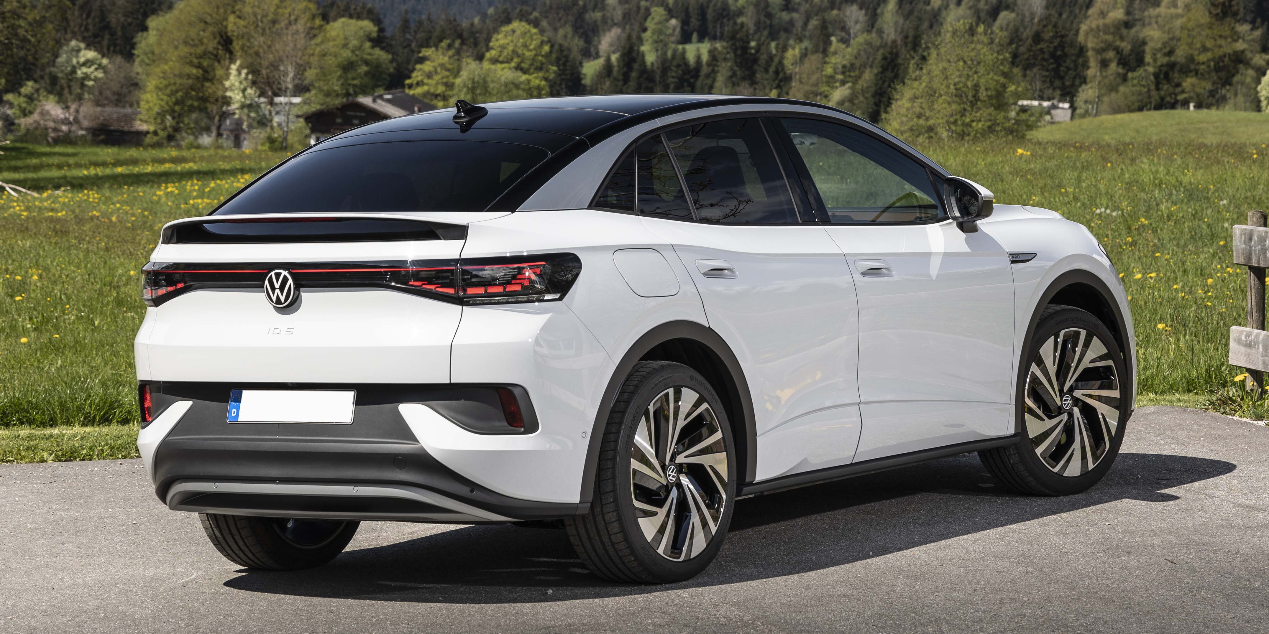 VW ID5 Review 2024 | Range, Interior & Price | Carwow