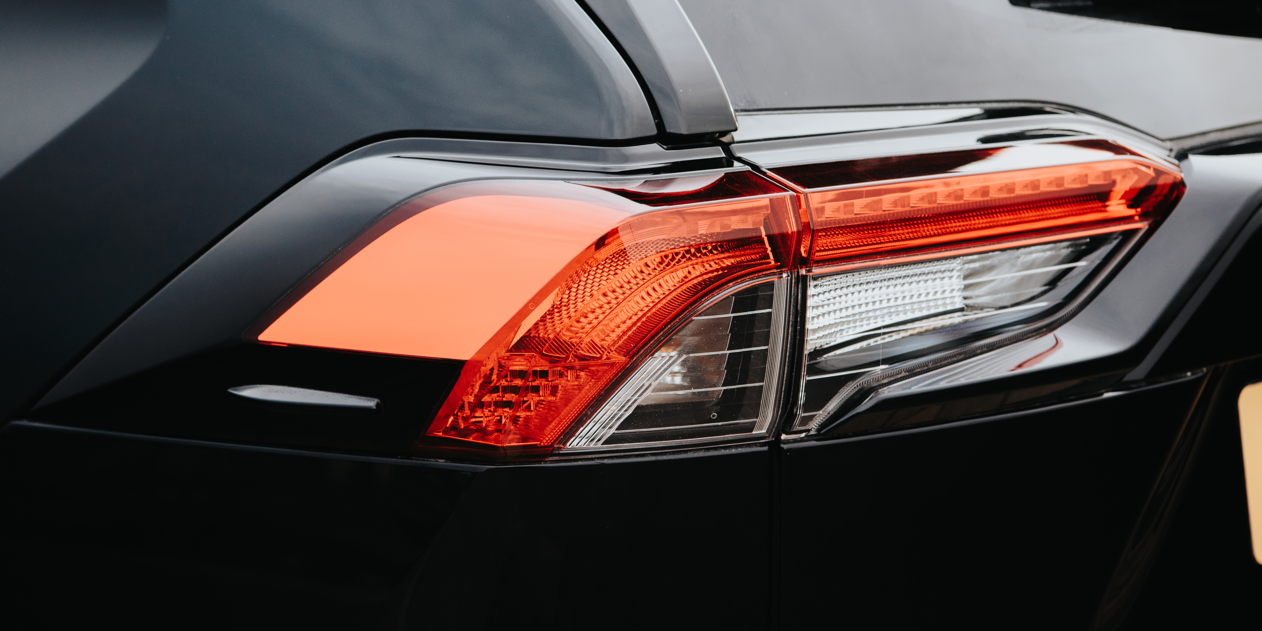 Toyota RAV4 Hybrid Review 2023 | Performance & Pricing | carwow