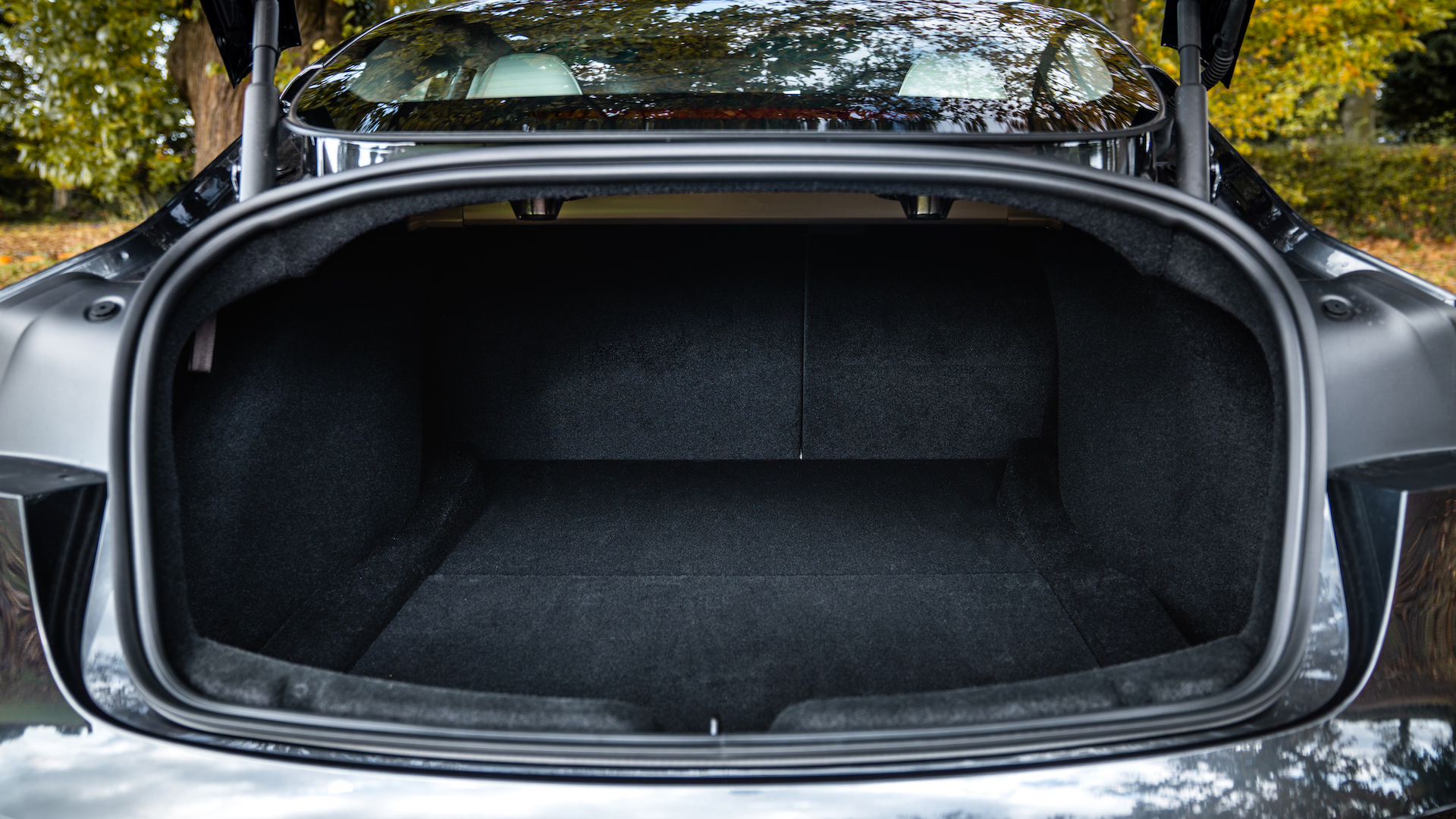 Tesla Model 3 Review 2024 | Price, Interior & Range | Carwow