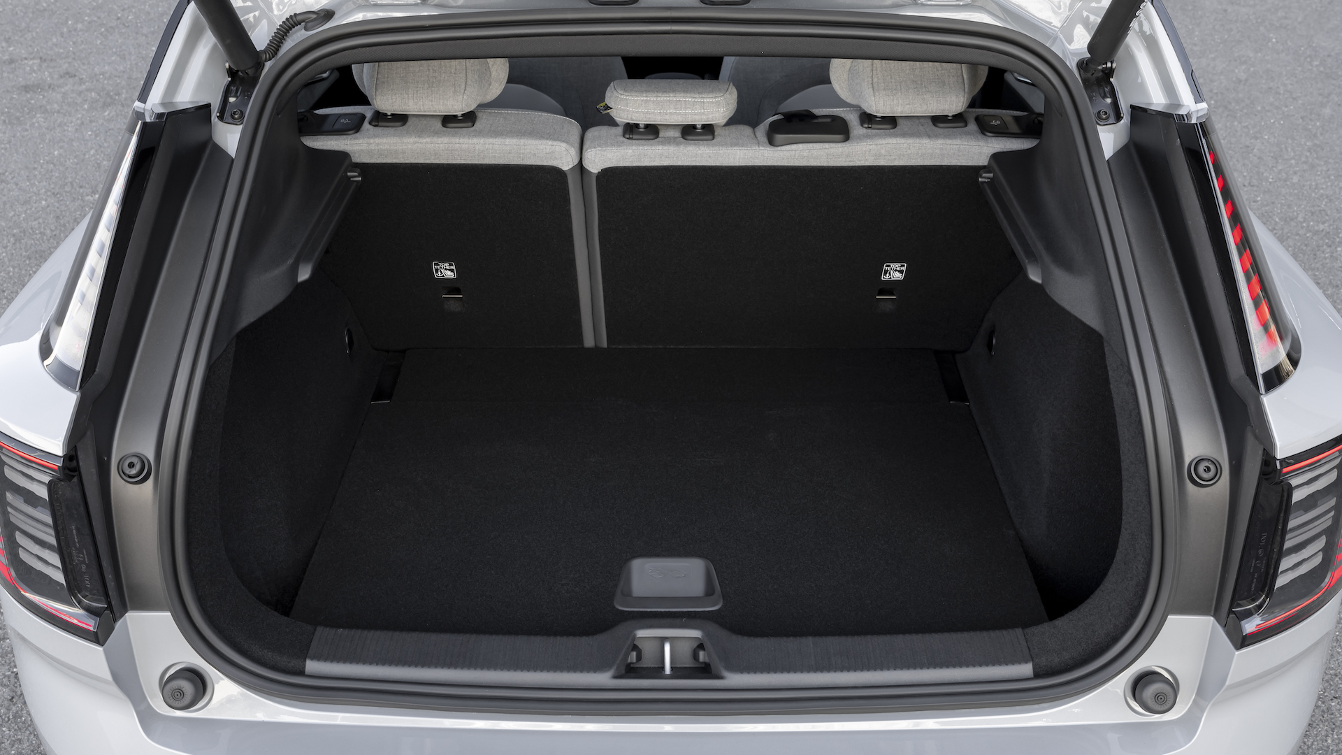 Volvo EX30 Review 2024 | Range, Price & Interior | carwow