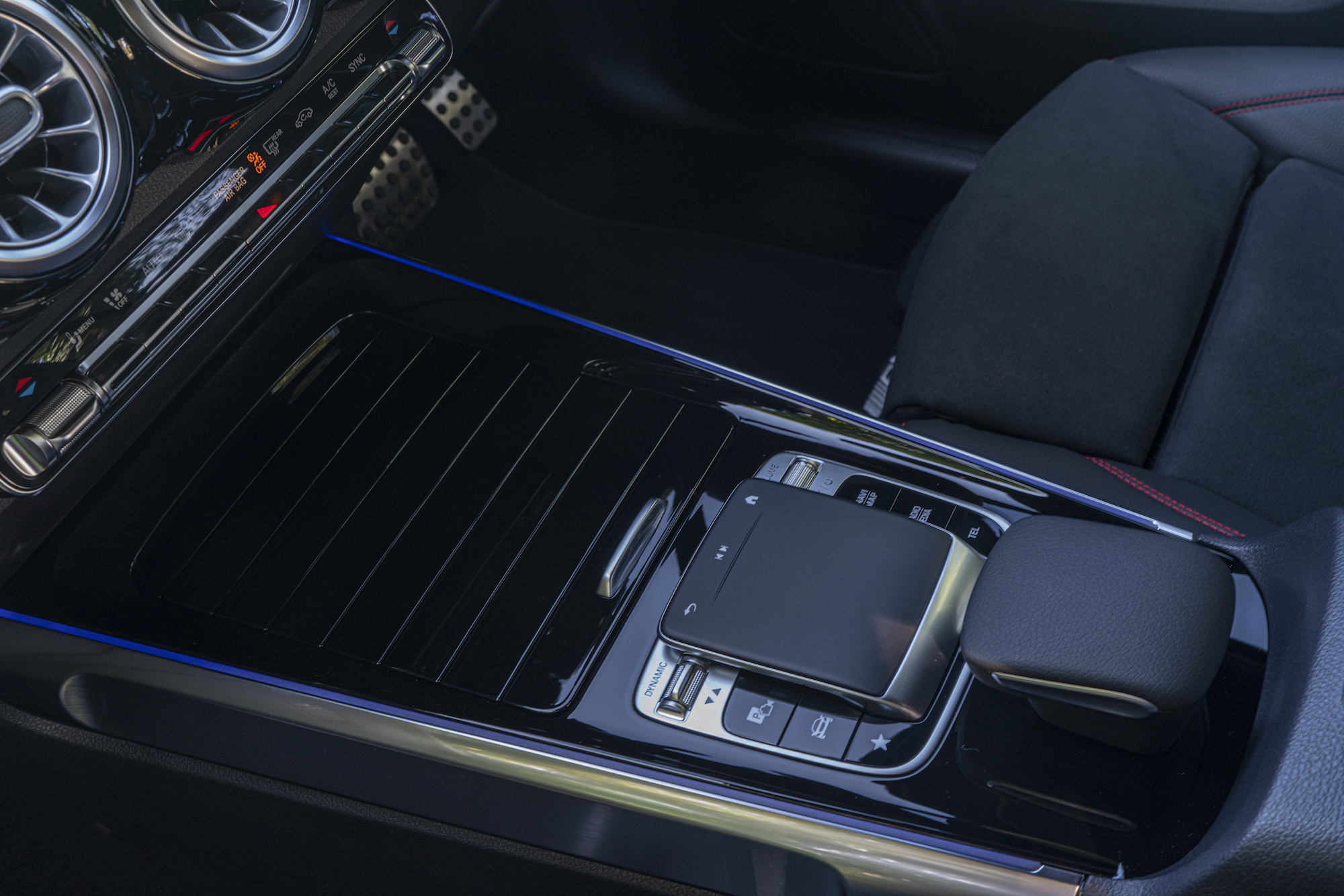 Mercedes-Benz GLB Review 2024 | Price, Interior & Boot Space | Carwow