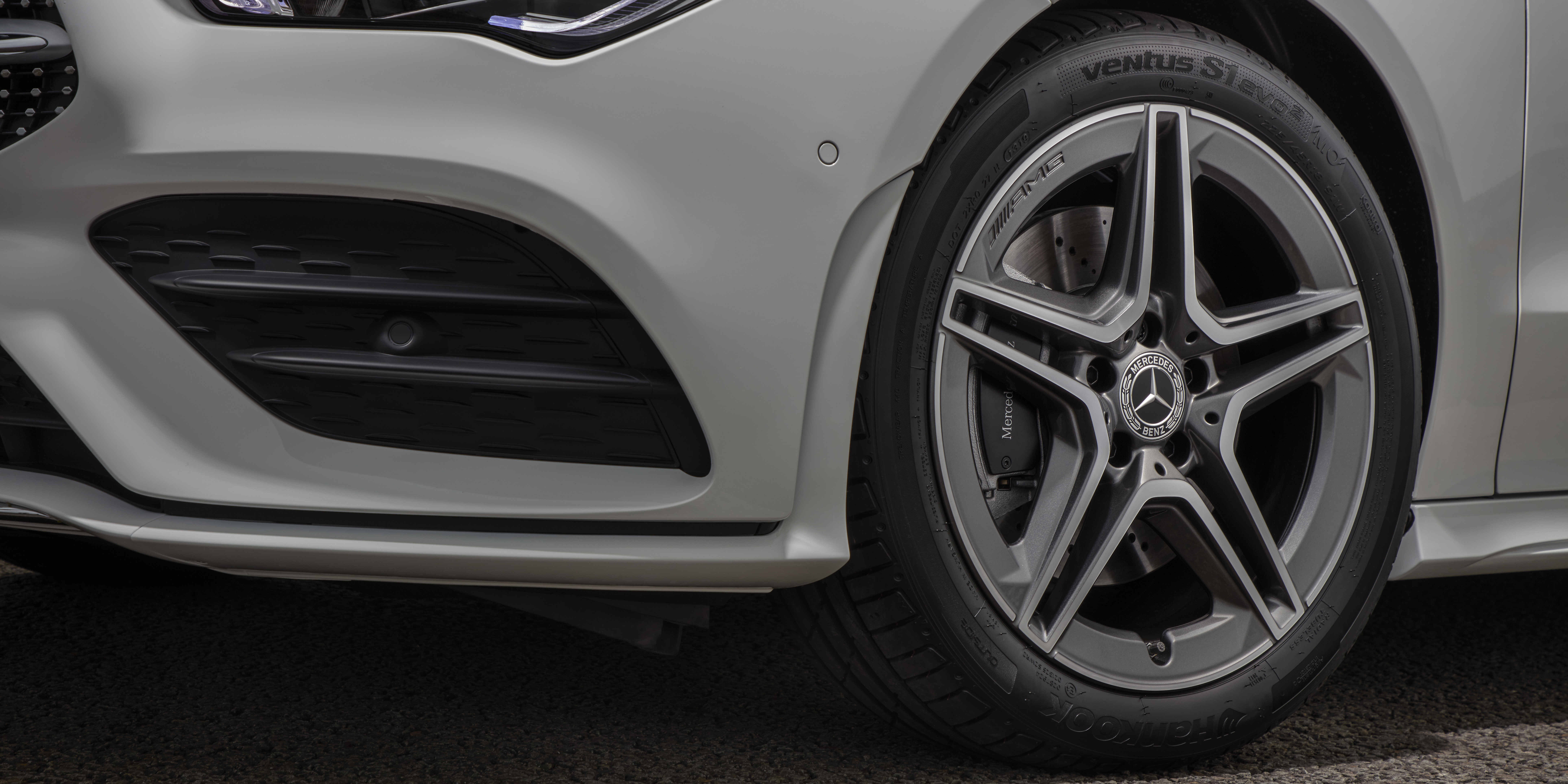 Mercedes-Benz CLA Review 2024 | Performance & Pricing | Carwow