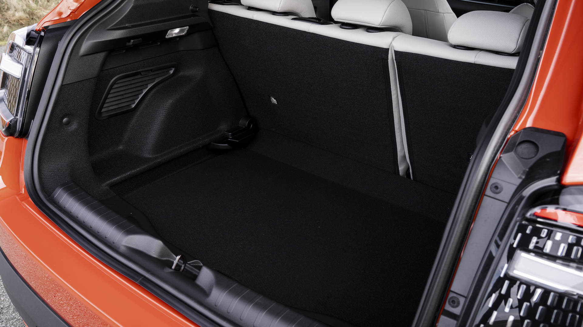 Fiat 600 Review 2025 | Performance & Pricing | Carwow