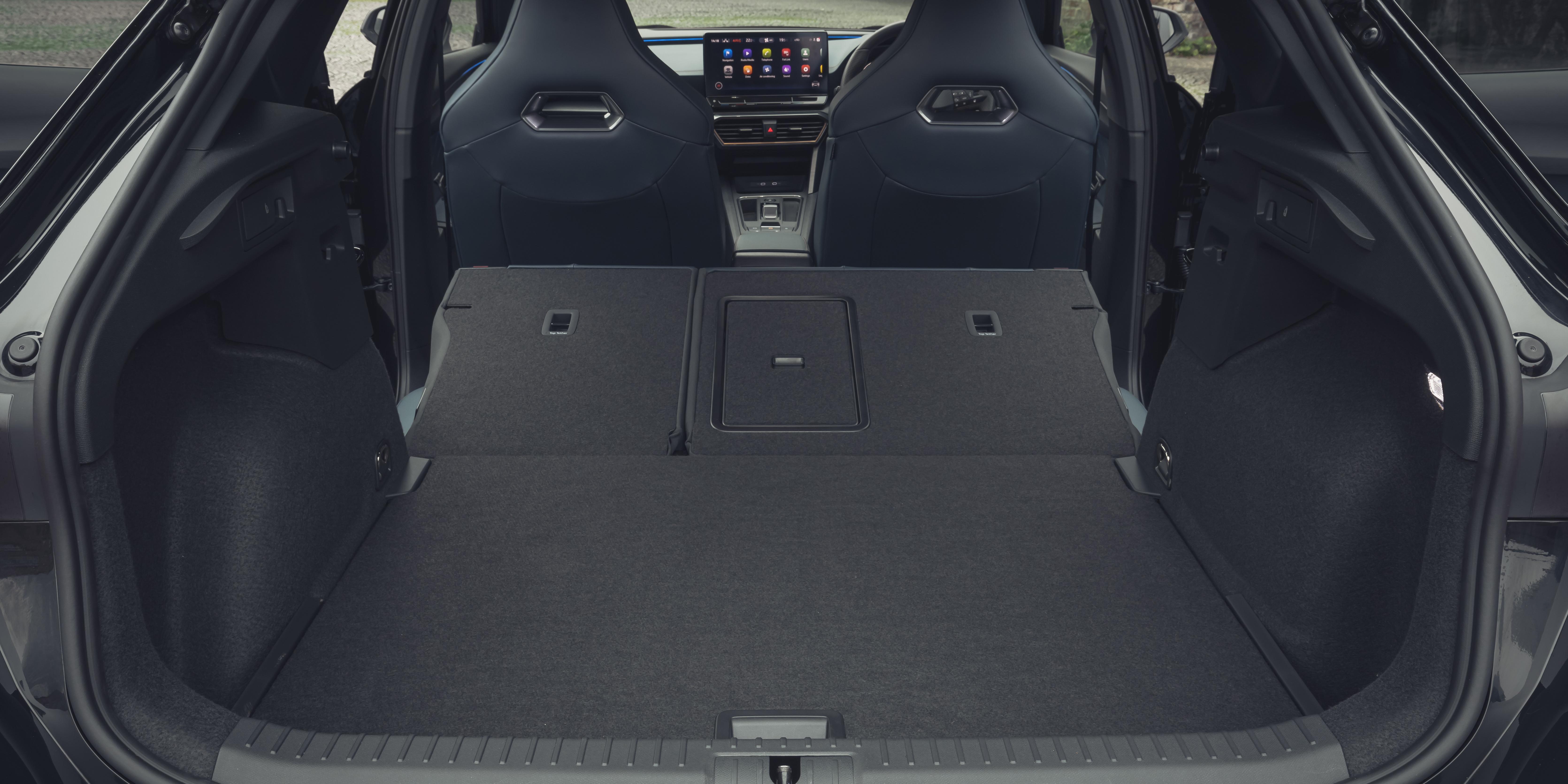 Cupra Formentor Review 2025 | Interior, Price & MPG | Carwow