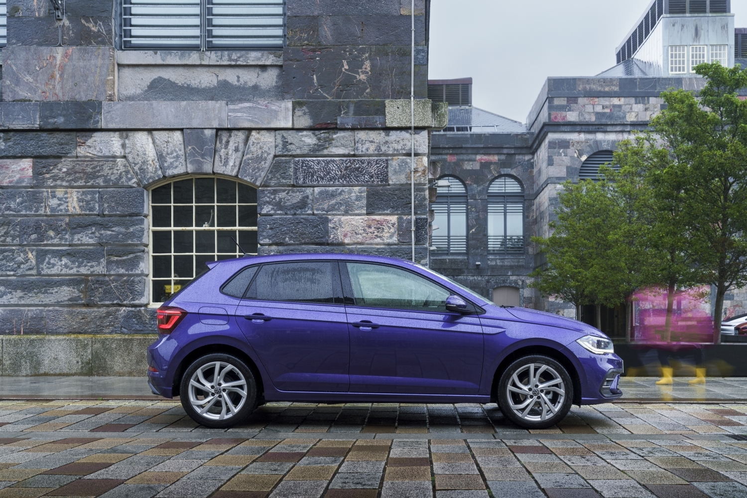 Volkswagen Polo Review 2025 | Price, Interior & Reliability | Carwow