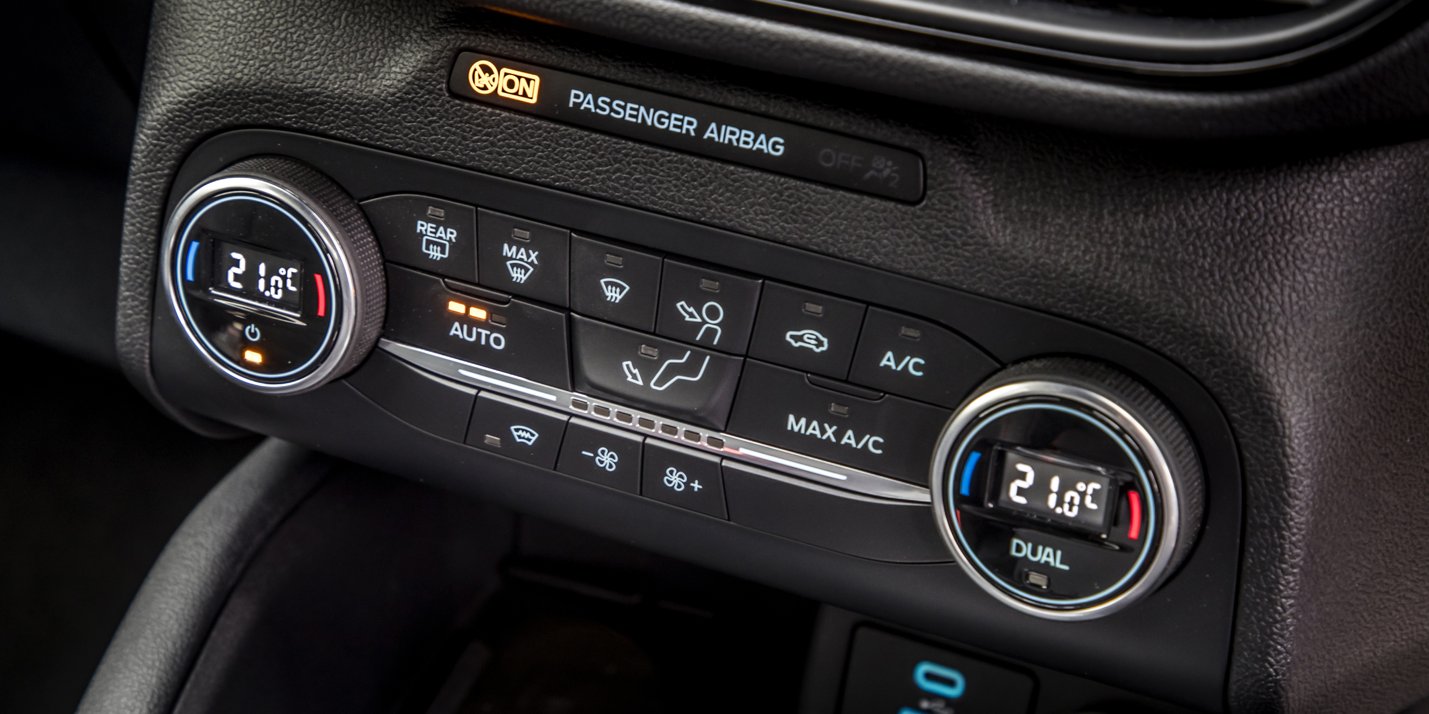 Ford Kuga Review 2022 | Performance & Pricing | carwow