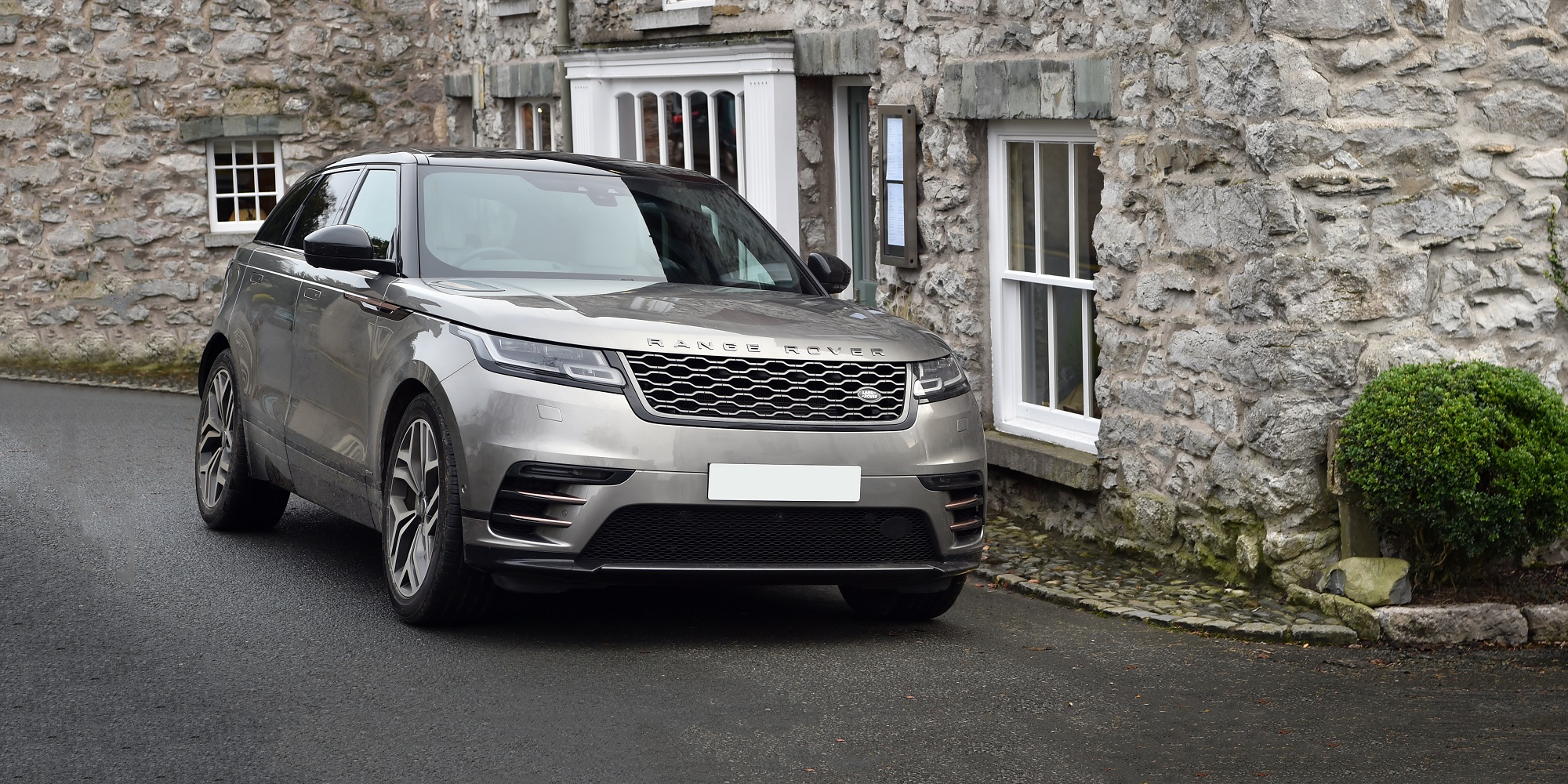 Range Rover Velar PHEV Review And Buyers Guide Electrifying | atelier ...