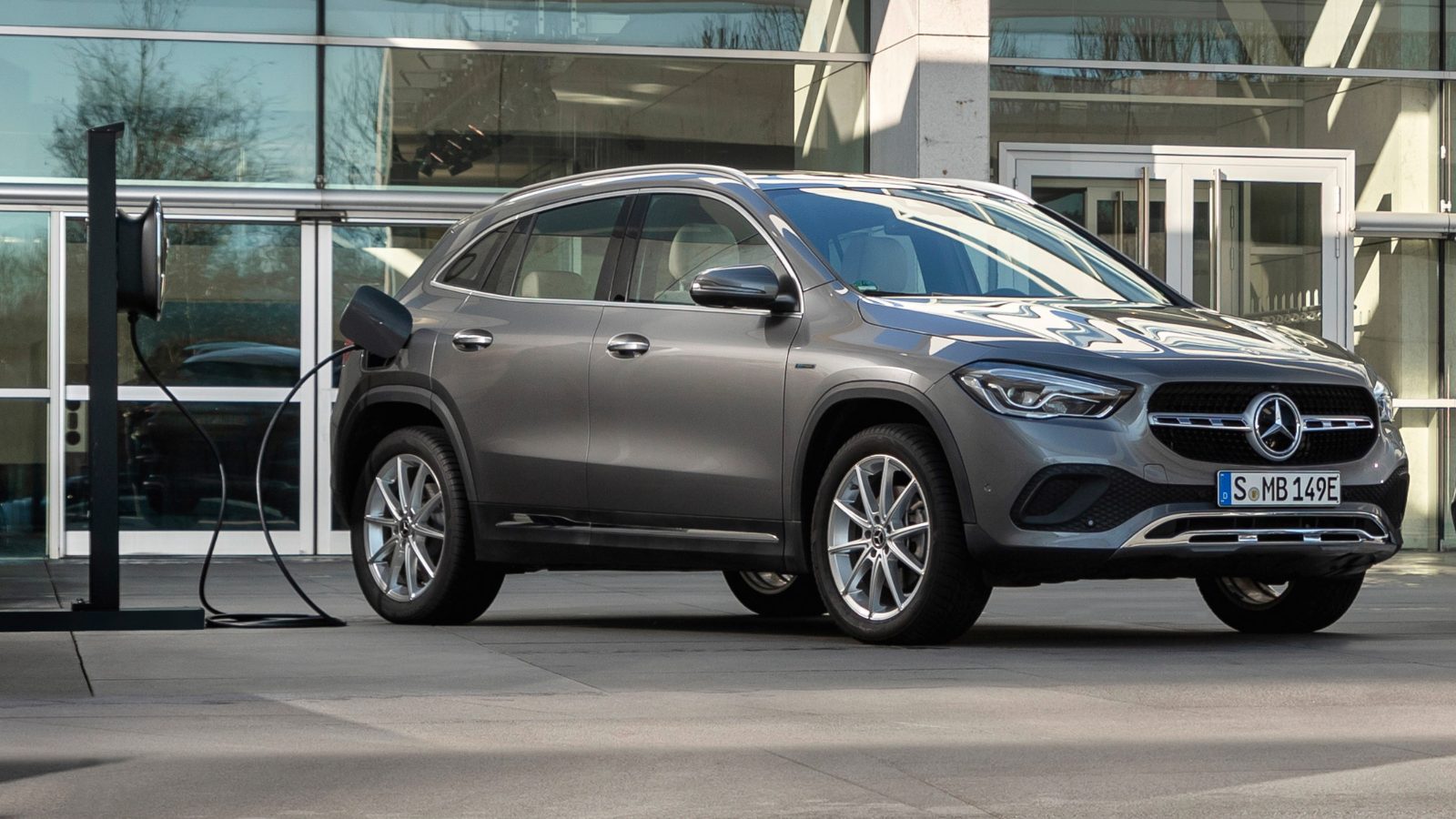 Guía de colores Mercedes GLA Híbrido Enchufable | carwow